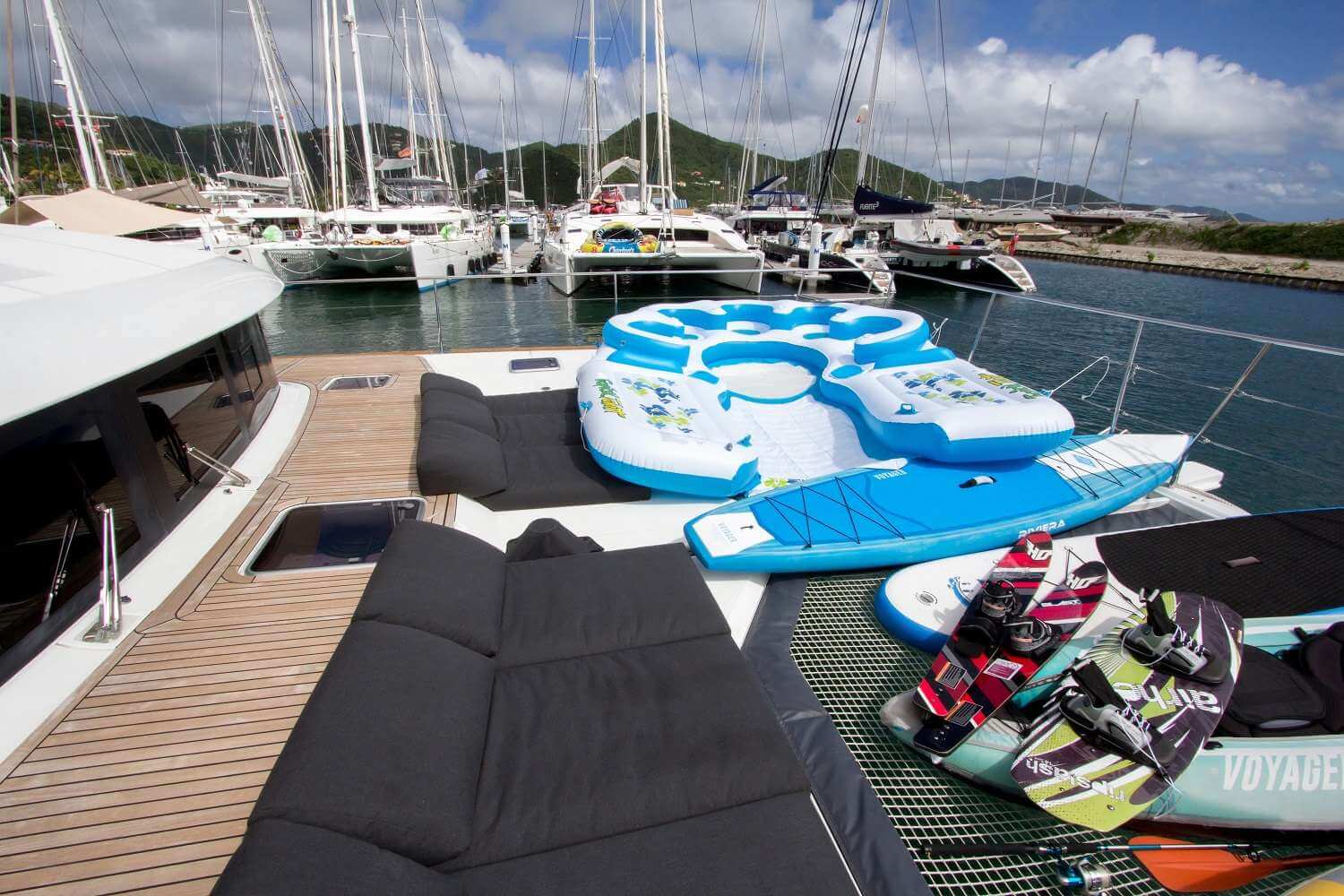Lagoon Catamaran YACHT 630 - JAN'S FELION catamaran rental | Windward ...